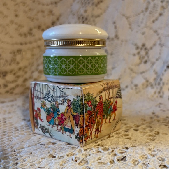 Avon | Other | Vintage Avon Somewhere Cream Sachet | Poshmark